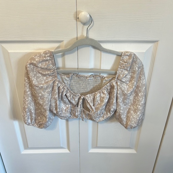 SHEIN | Tops | Shein Tan Puff Sleeve Crop Top | Poshmark